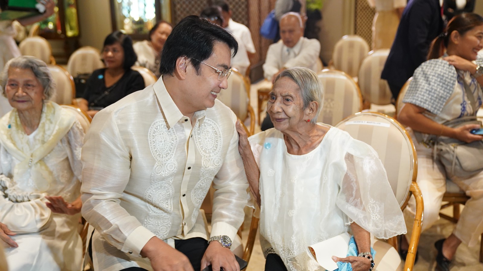 SENATOR BONG REVILLA CELEBRATES INAUGURAL PAYOUT OF P10K CASH GIFT FOR ...