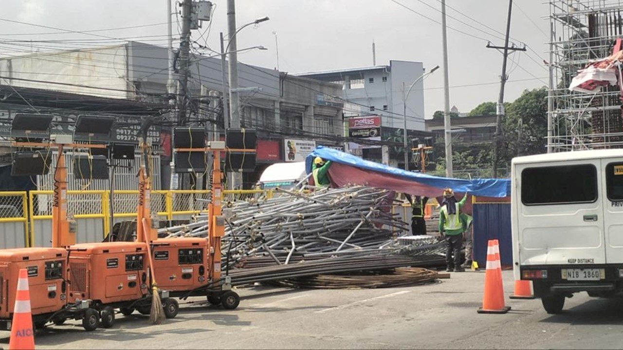 Paguho ng poste ng itinatayong MRT, patunay na dapat nang repasuhin ang ...