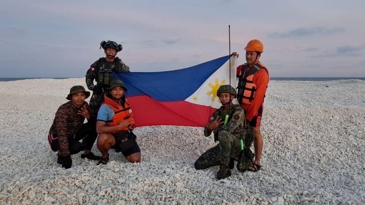 Pananakop ng China sa Sandy Cay, pinabulaanan ng Philippine Navy - RMN ...