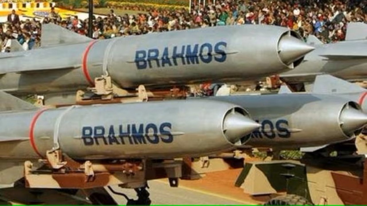 Pangalawang batch ng BrahMos supersonic missiles, parating na sa bansa ...