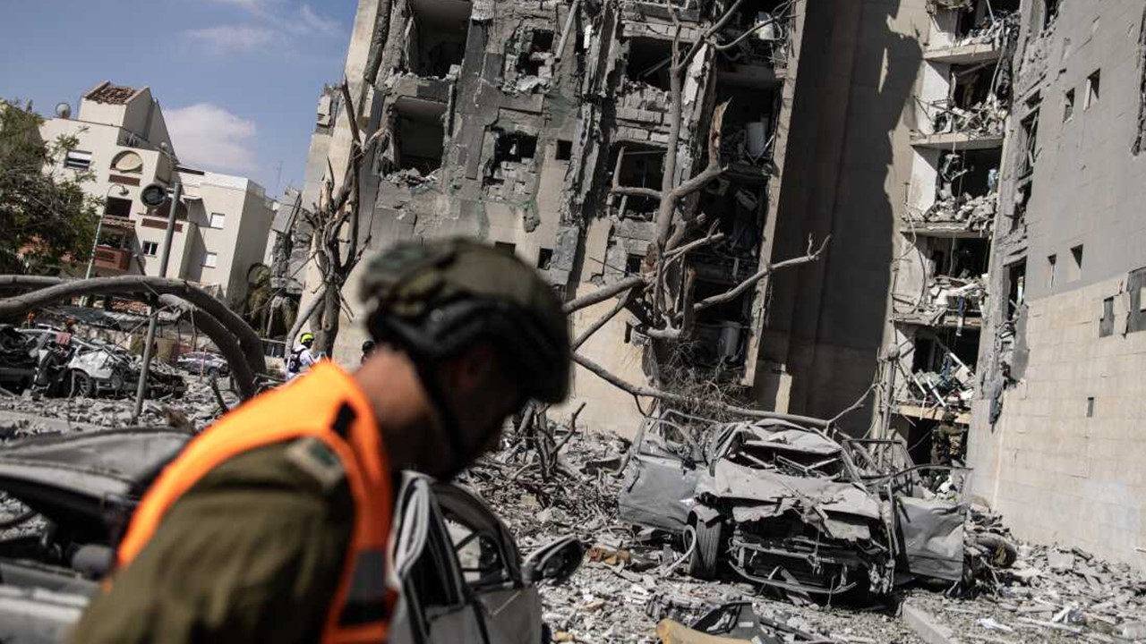 8 pang Pinoy na naipit sa giyera mula Iran, dadating ngayong araw sa ...