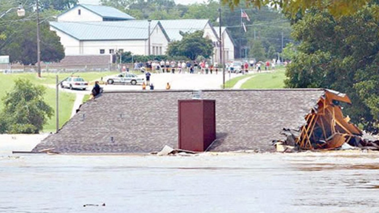 13, patay sa flash floods sa Texas, USA - RMN Networks