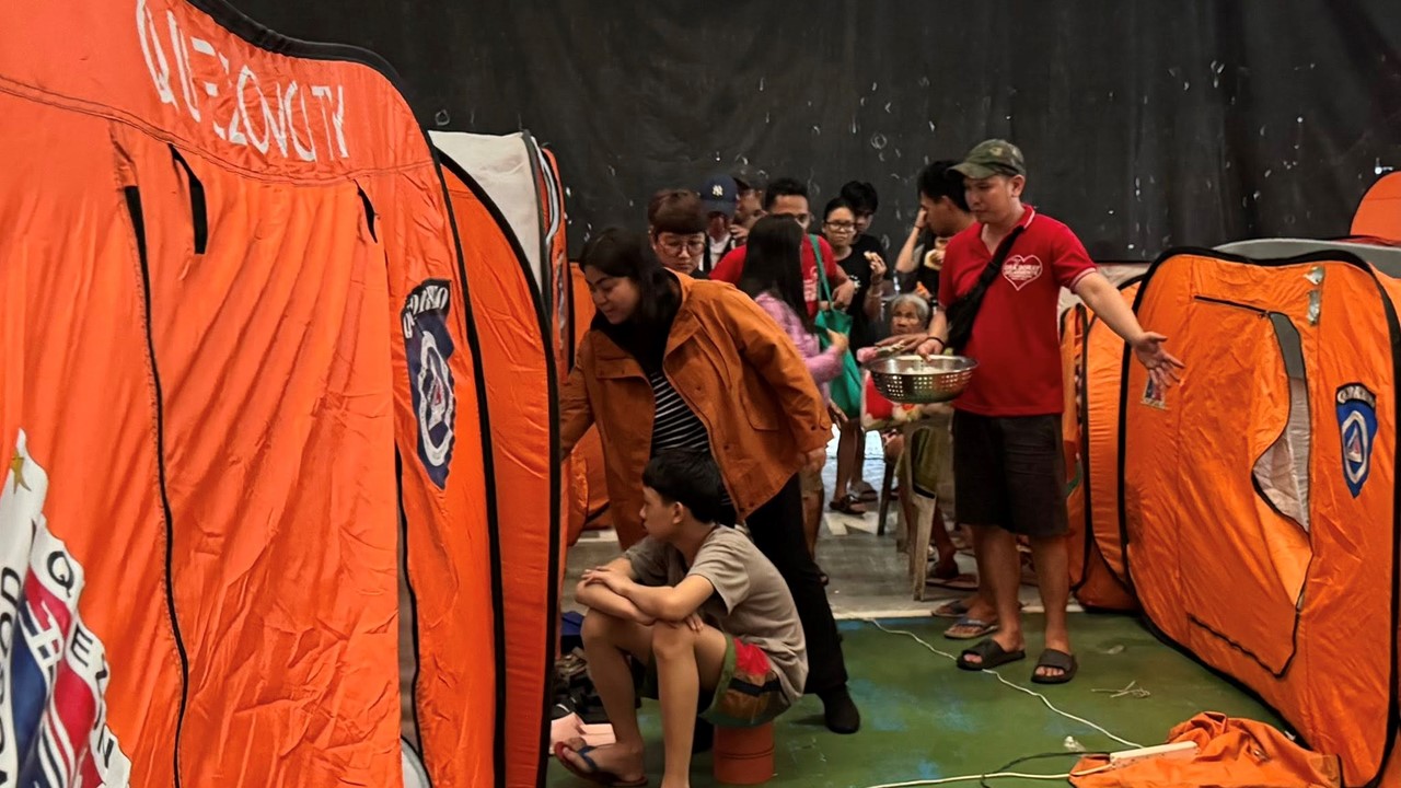 Bilang ng indibidwal na inilikas mula sa mga binahang lugar sa QC, pumalo na sa mahigit 37-K ...