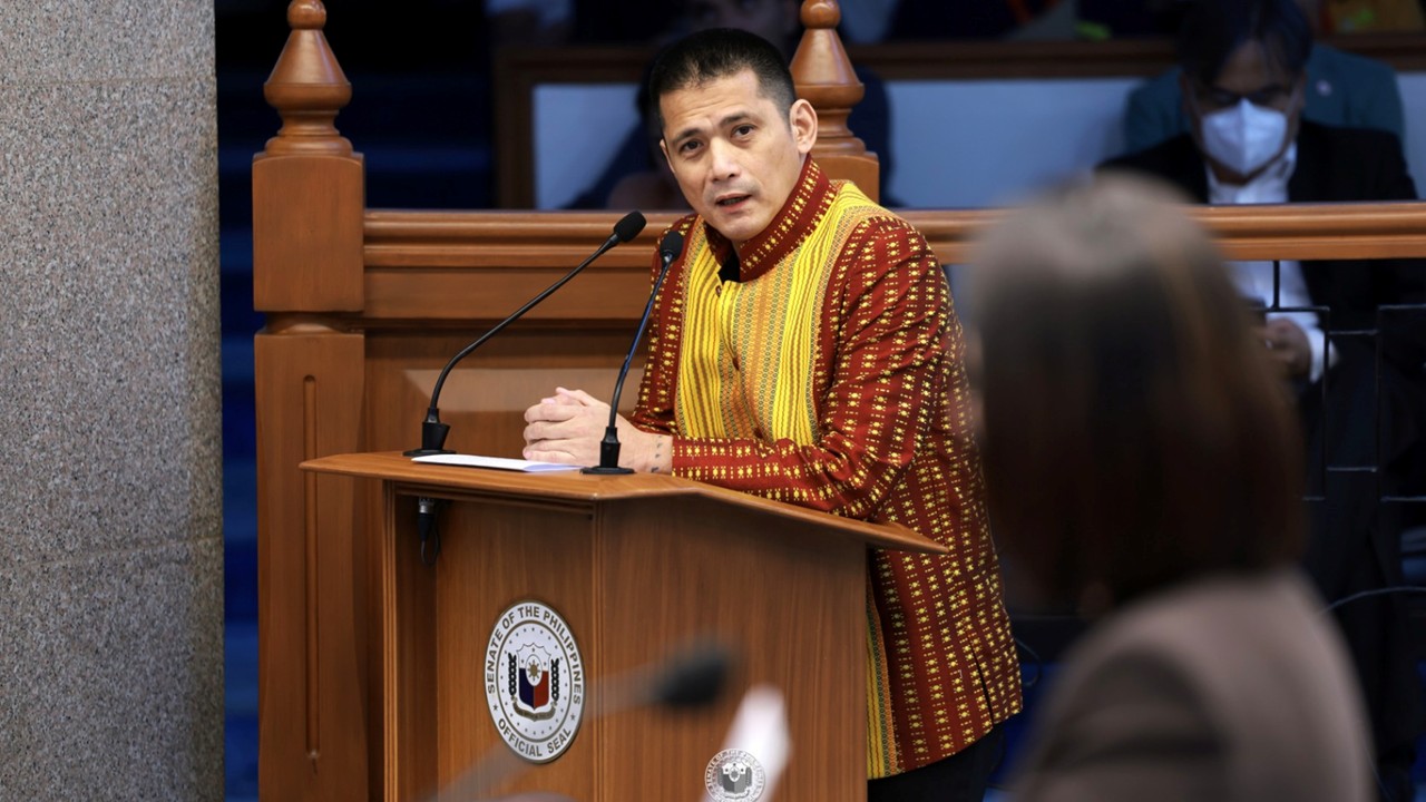 Panukalang mandatory drug test ni Sen. Robin Padilla sa mga opisyal ng ...