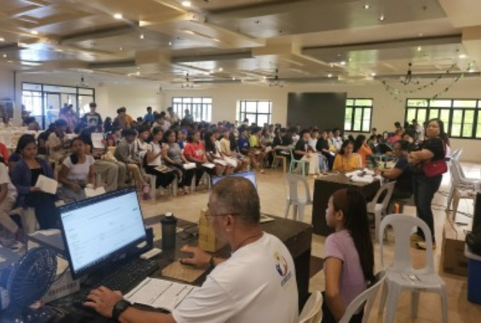 Bilang ng mga nagparehistro para sa Barangay at SK Elections, umabot na sa 200,000 — COMELEC ...