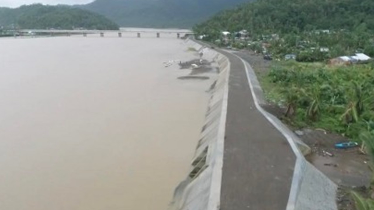 PBBM, may inanunsyo ngayong umaga tungkol sa flood control projects ...