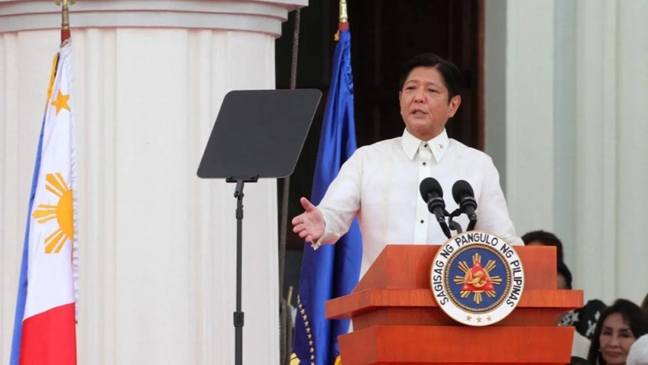 Utos na obligahing mag-commute ang mga opisyal ng DOTr, suportado ni ...