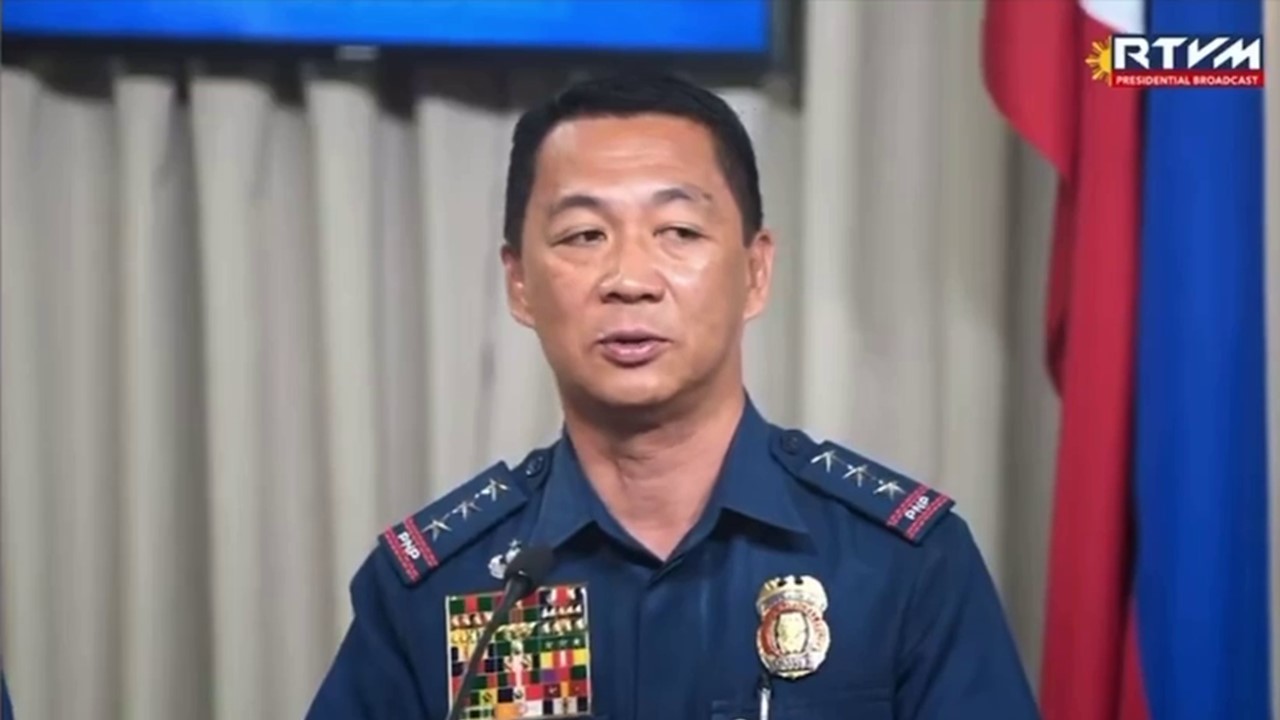 Pag-review ng polisiya sa paghawak sa mga PNP personnel na nasa ilalim ...